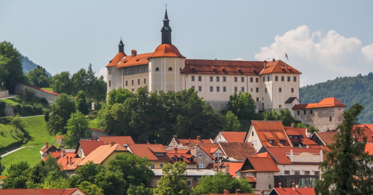 Skofja Loka (Slovenia) - Tips + Photos of charming town and castle